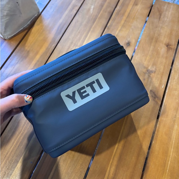 Yeti | Bags | Yeti Dark Blue Daytrip 3l Lunch Box Euc | Poshmark